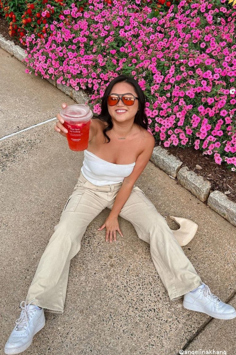 20 Insanely Cute Coffee Date Outfit Ideas You’ll Want to Copy